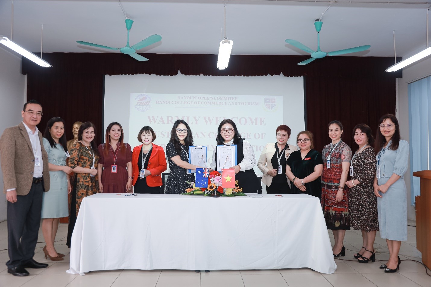 LỄ KÝ KẾT HỢP TÁC HCCT và ACTIT ngày 03/04/2023